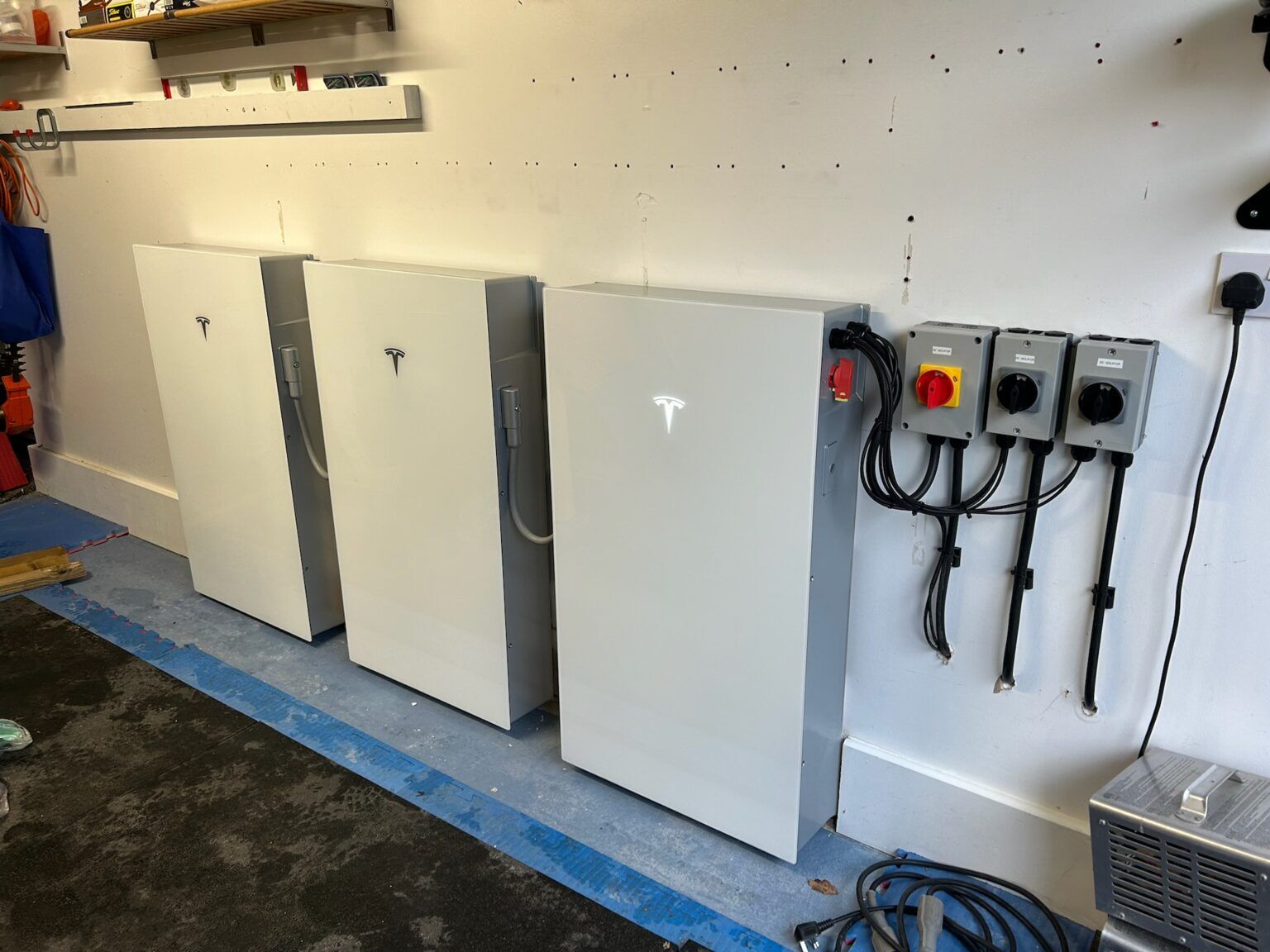 Tesla Powerwall 3 Price UK (2026): Cost & Installation Guide
